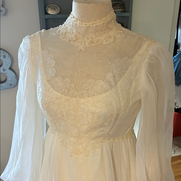 Alfred Angelo | Dresses | Alfred Angelo Ivory Lace Bridal Gown | Poshmark
